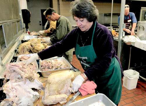 Some Thanksgiving help from a visitor - The Durango Herald