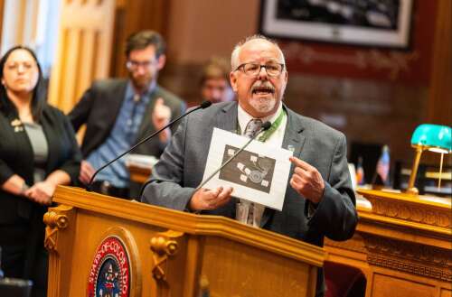 Colorado Senate gives preliminary OK to ban of certain guns after ...