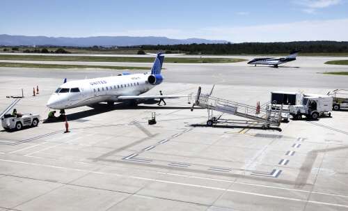 Durango eyes funding mechanism for winter Houston flights - The Journal