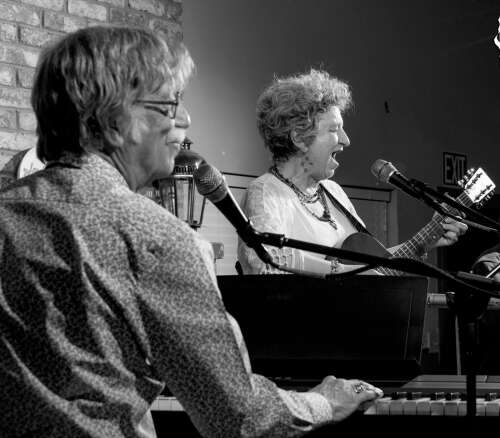 Duo Jane Voss and Hoyle Osborne performing at Aztec Museum - The Tri ...