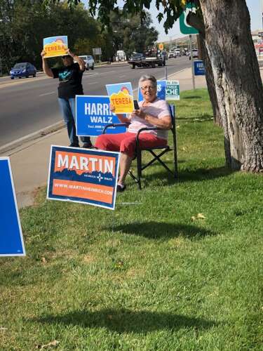 Bloomfield holds peaceful Democratic Party Rally - The Tri-City Record