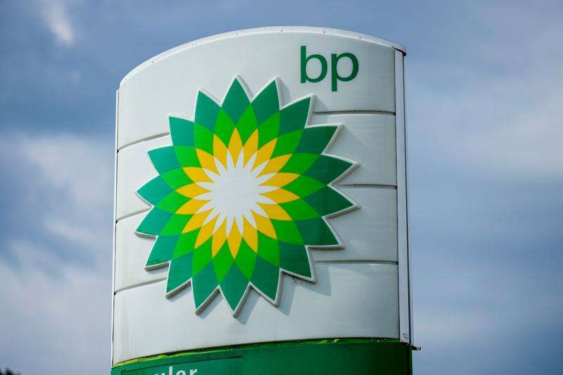 Oil giant BP ousts chairman over 'conduct' - The Journal