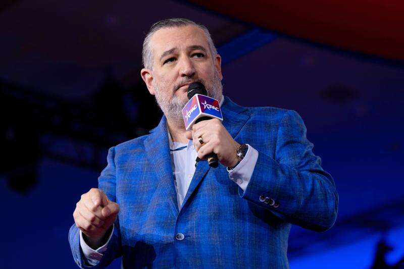 Key Senators Cruz, Cantwell look to break college sports logjam in ...